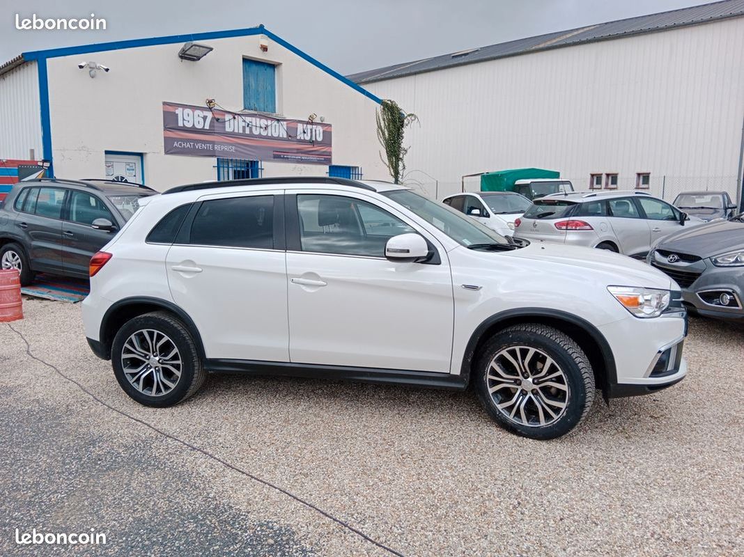 Mitsubishi ASX black edition.., 1er main , carnet constructeur, crit ...