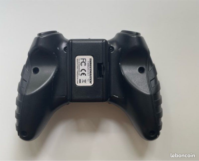 Manette PS2 / PS3 / PC - Thrustmaster T-Wireless 3-in-1 Rumble Force ...