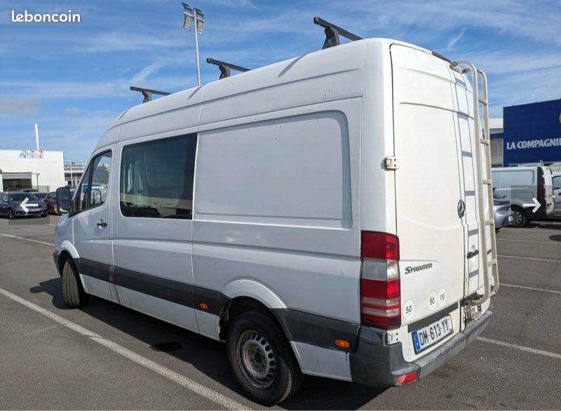 Mercedes sprinter 7 places - Utilitaires