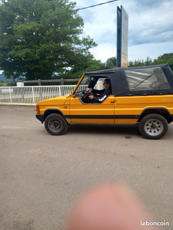 ARo Spartana Pick Up - Voitures