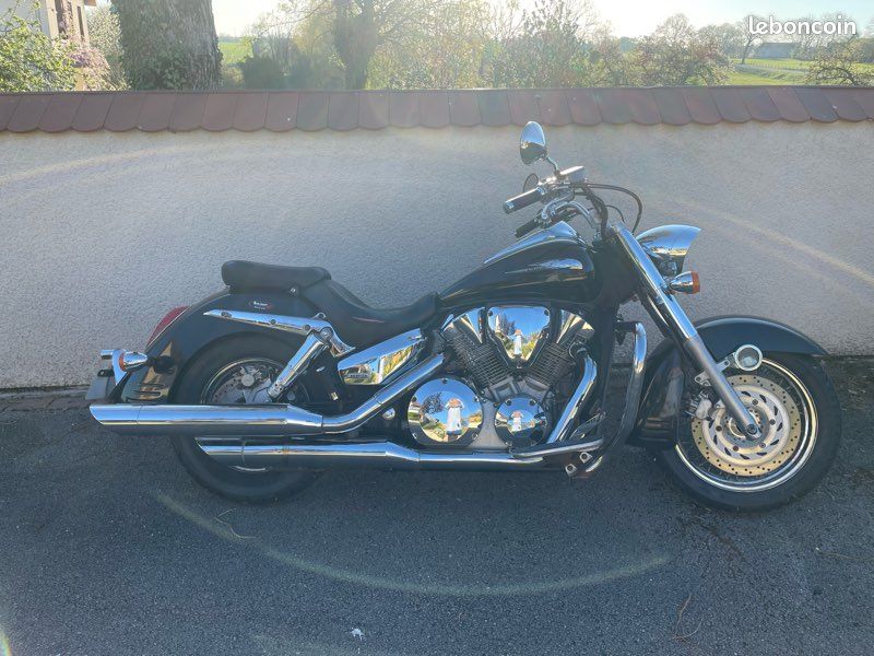 Honda VTX 1300 - Motos