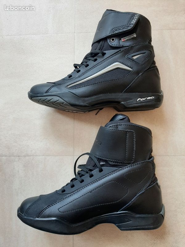 Bottines moto Marque FORMA pointure 41 - Équipement moto