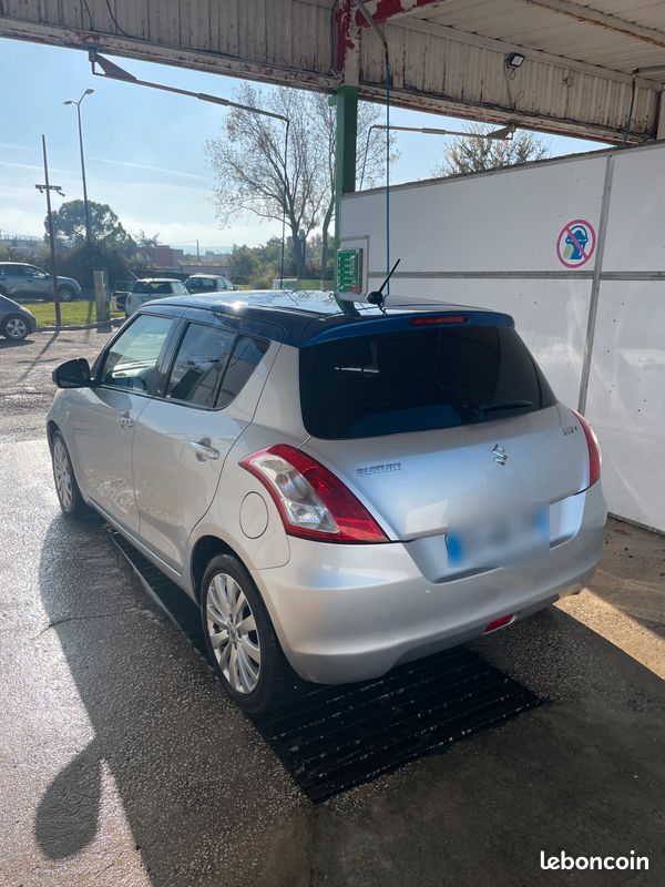 Suzuki Swift - So color - Voitures