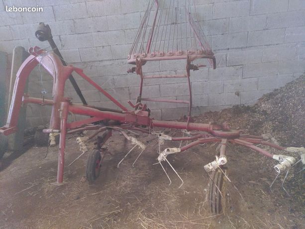 Rateau faneur -Matériel agricole d'occasion - leboncoin