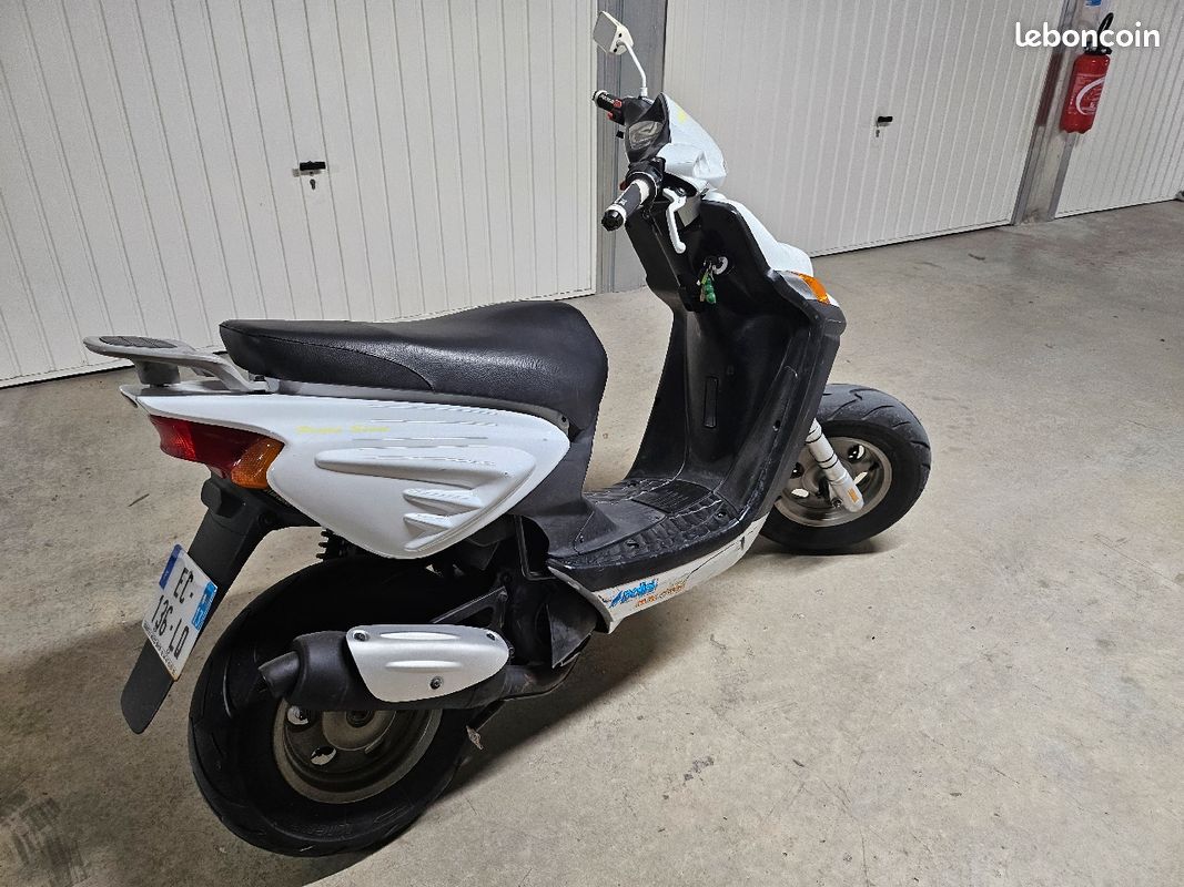Scooter MBK 2 Temps - Motos
