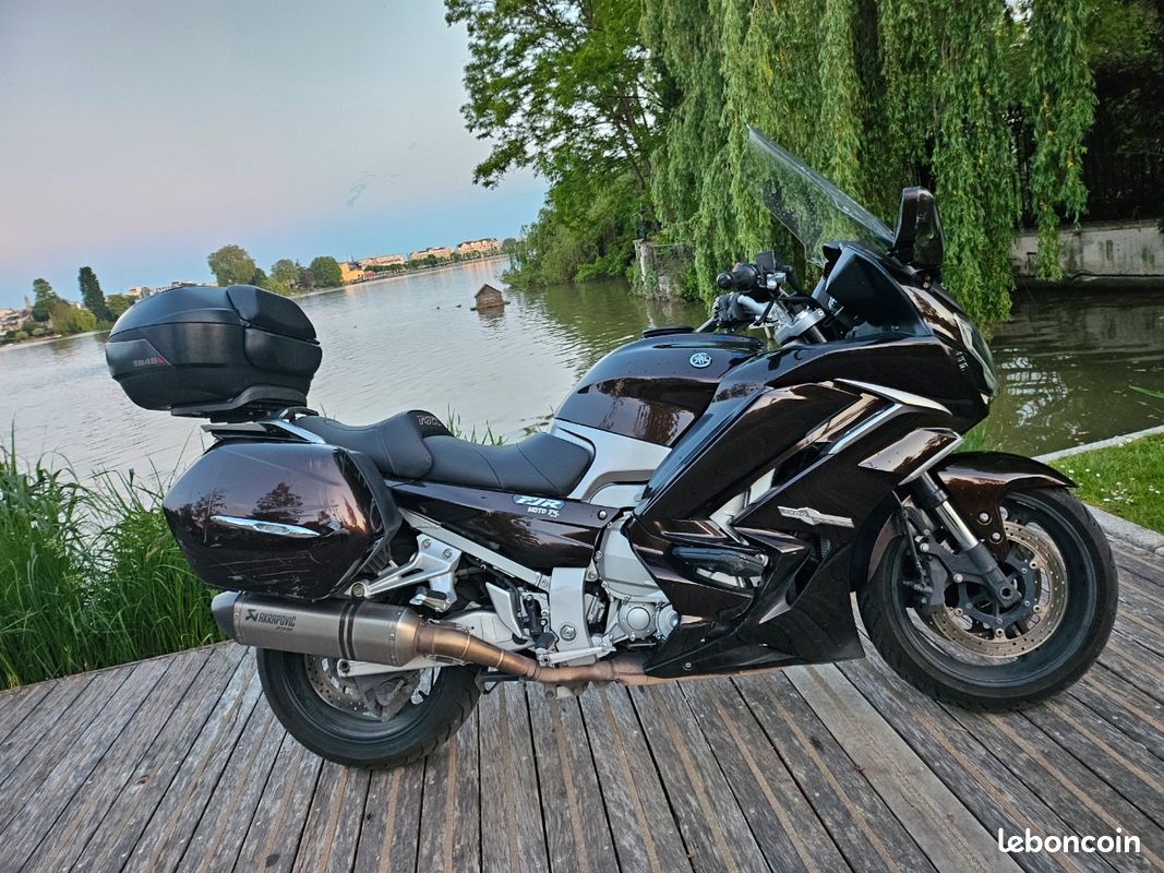 FJR AS équipée - Motos