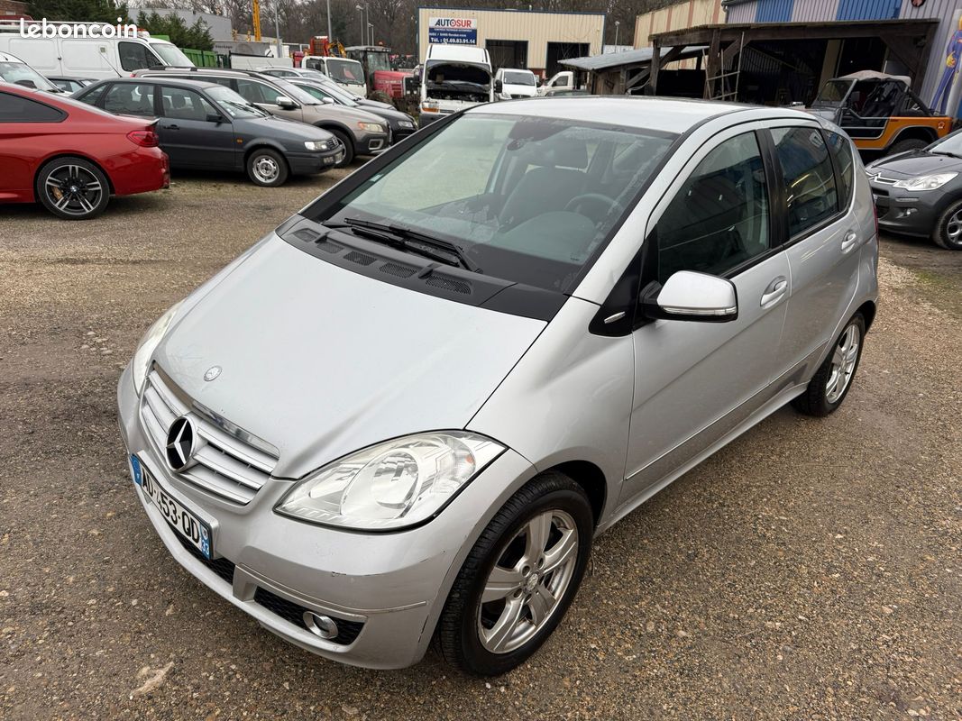 Mercedes class A 180 CDI AVANTGARDE - Voitures
