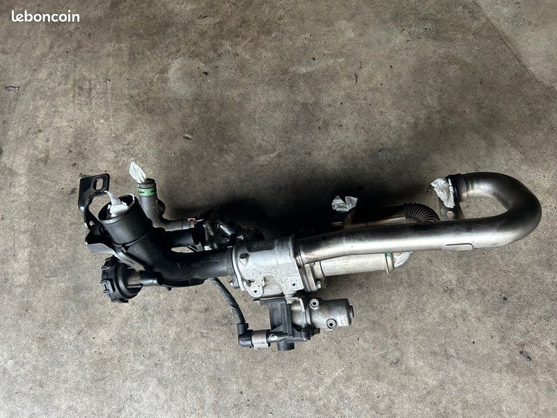 Vanne EGR + refroidisseur gaz échappement 1.5 dci K9K - Équipement auto