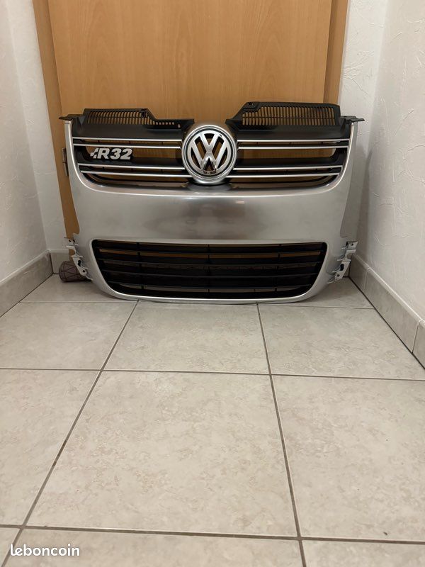 Calandre us golf 5 R32 - Équipement auto