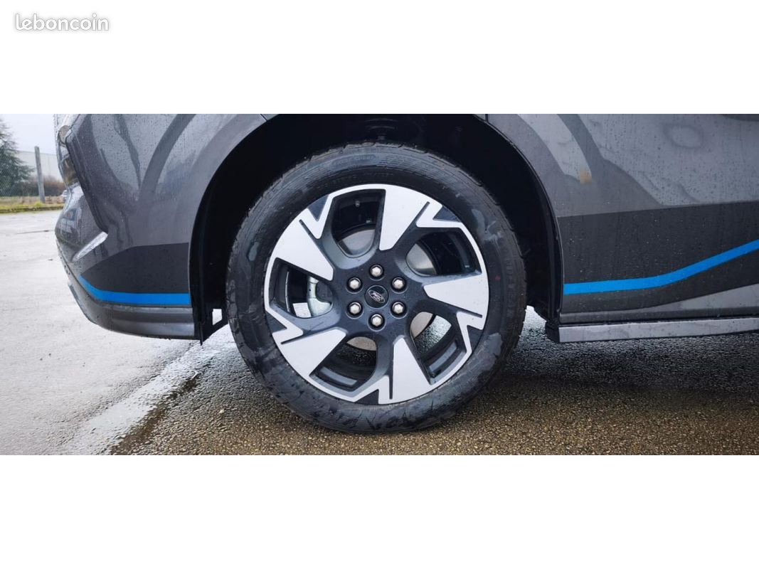 FORD TRANSIT CUSTOM 2.5 Duratec - 232 - BV e-CVT PHEV CABINE ...