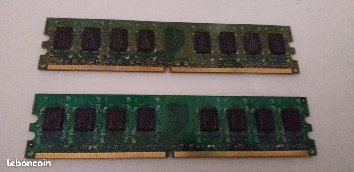 Deux barrettes de memoirs - Accessoires informatique