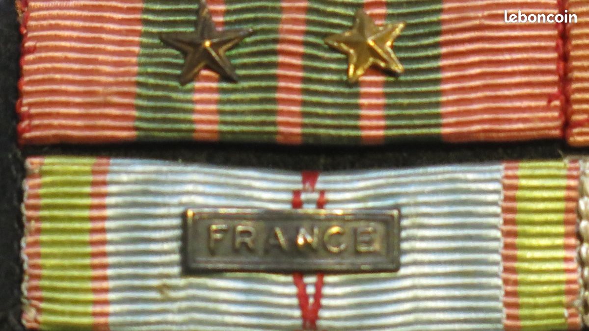 WW2 : Placard de rappel de 6 médailles - Collection