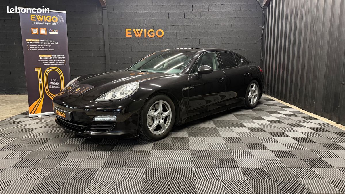 Porsche panamera 3.0-335 phev 9.4kwh s bva / pack chrono / toit ouvrant ...