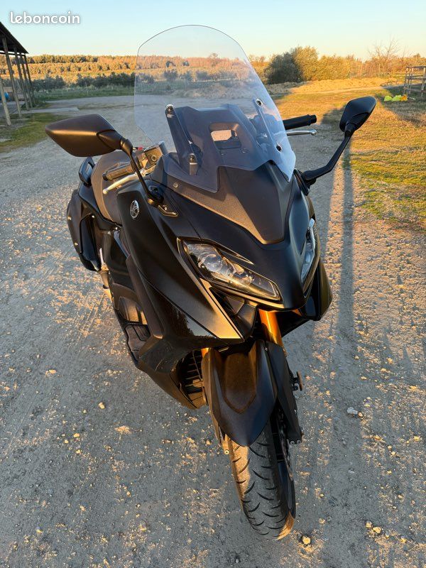 T max tech max - Motos