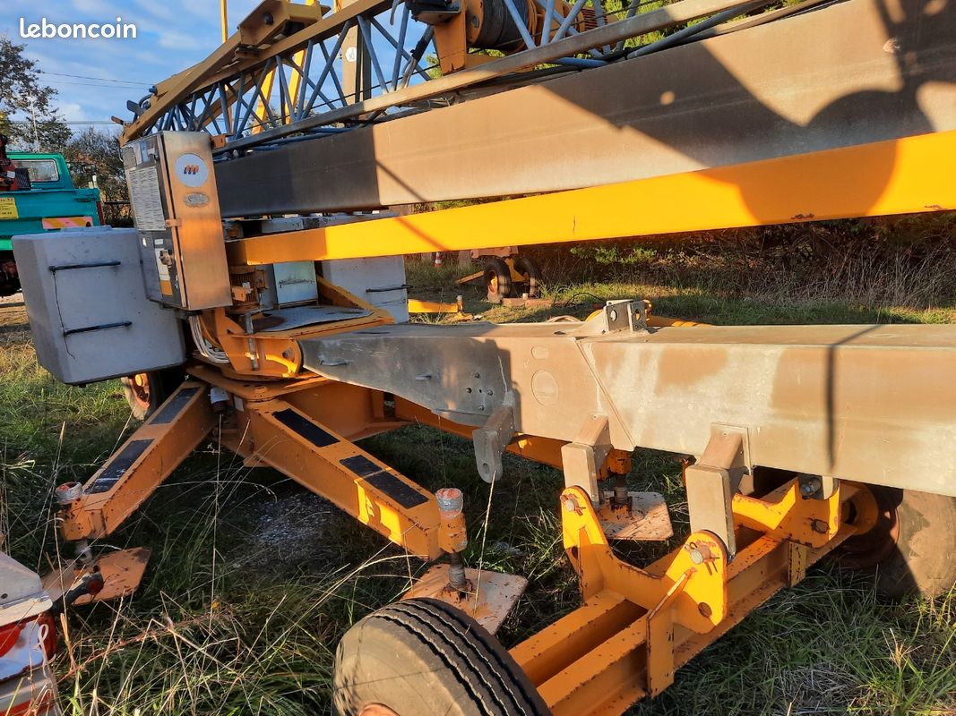 Grue potain hd 10 - BTP - Chantier gros-oeuvre