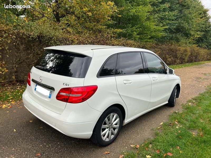 Mercedes Benz Class B - Voitures