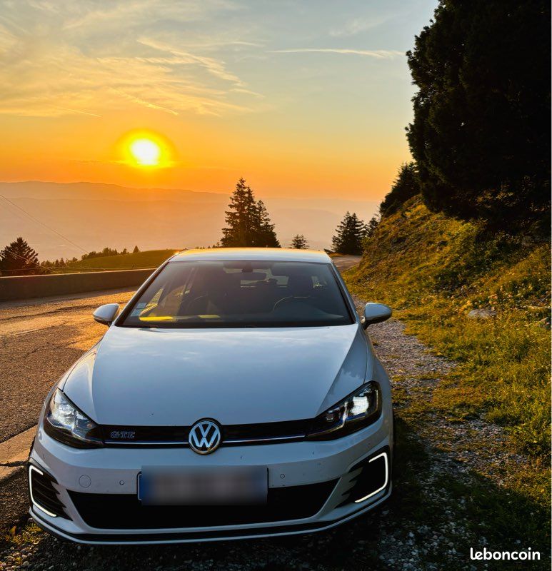 Volkswagen Golf 7 GTE hybrid 204cv DSG6 - Voitures