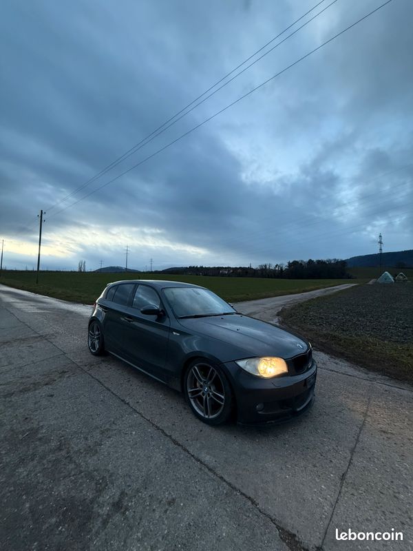 BMW 130i - Voitures