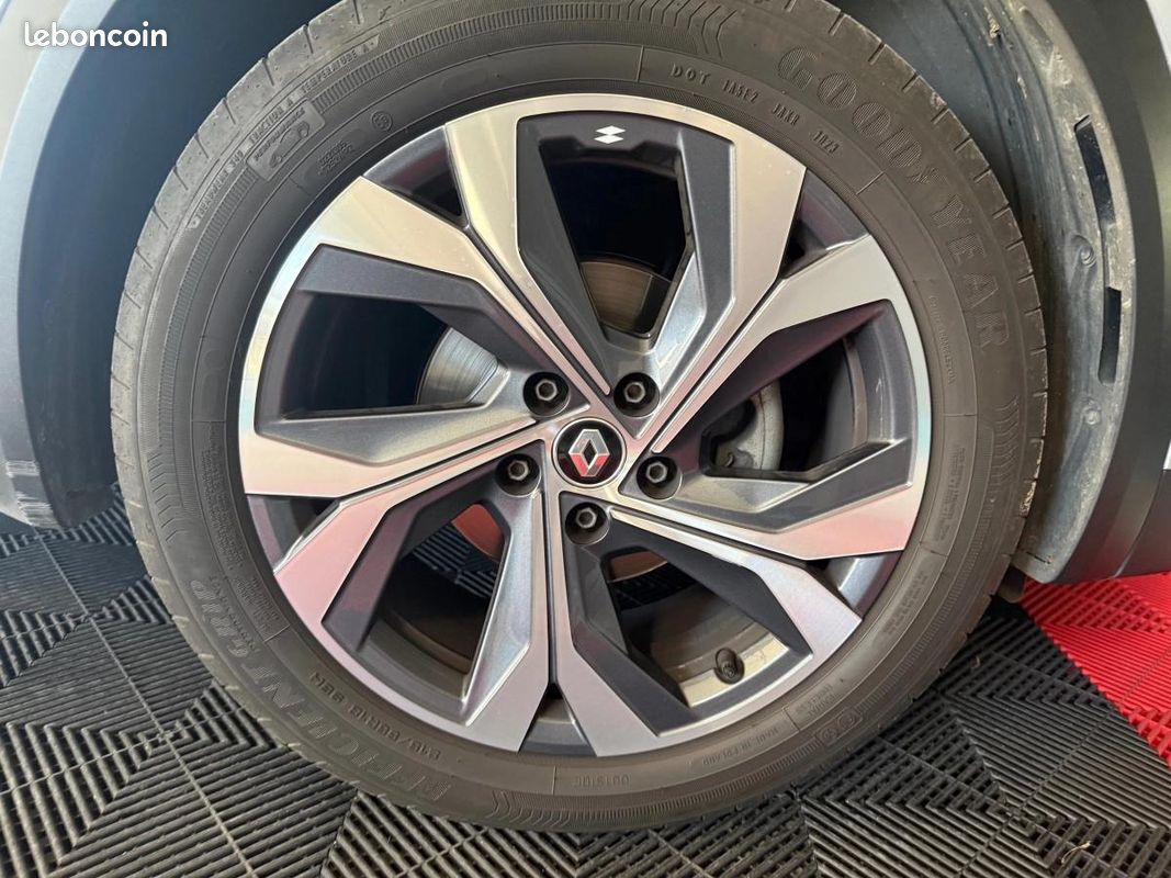 Renault Captur 1.3 TCE MICRO-HYBRID 160 HYBRID RS LINE EDC BVA - Voitures