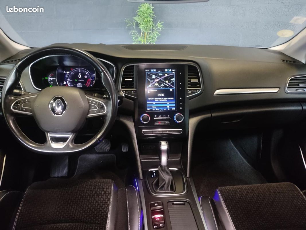 RENAULT MEGANE 1.5 Blue dCi - 115 CH - BV EDC IV FINITION Business ...