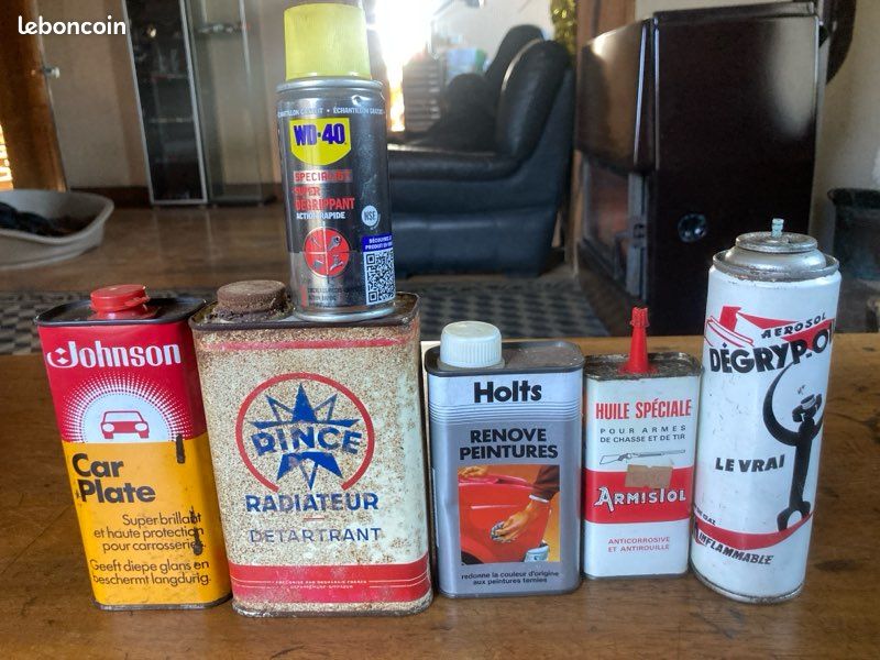 Lot de bidons et burettes - Collection