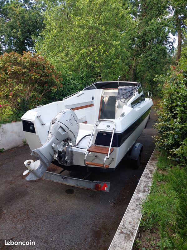Jeanneau leader 550 - Nautisme