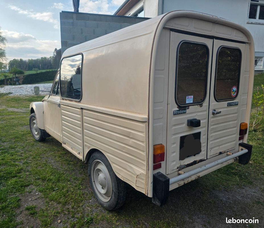 Citroën acadiane - Voitures