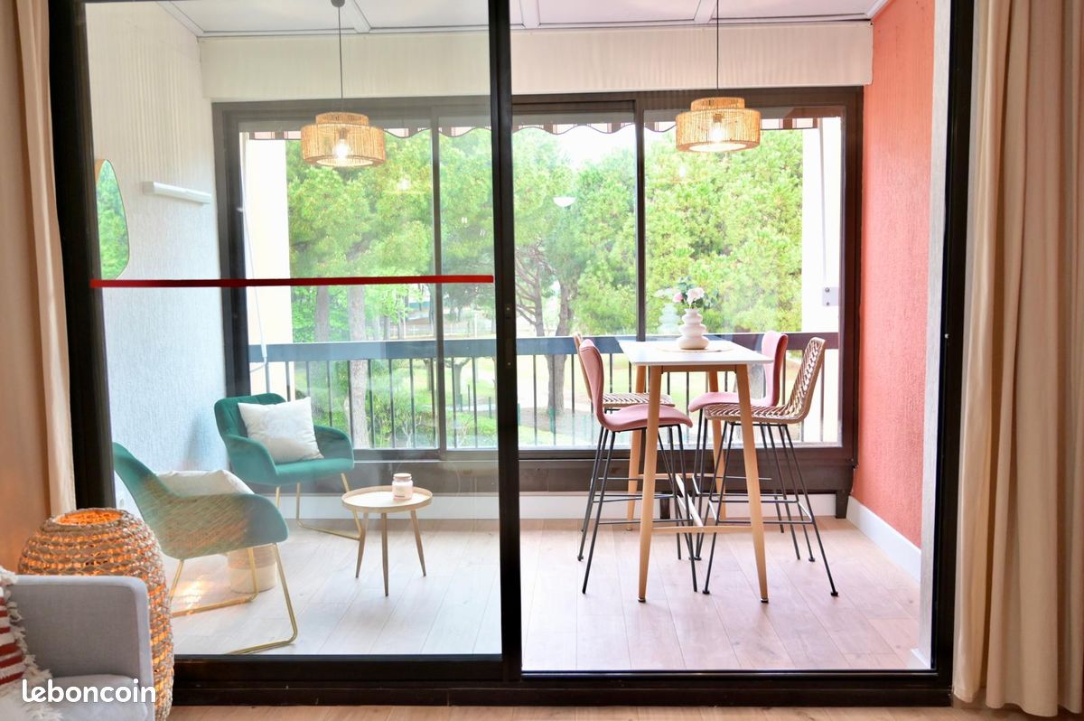 Confortable studio cabine touts équipée proche commerce & plage ...