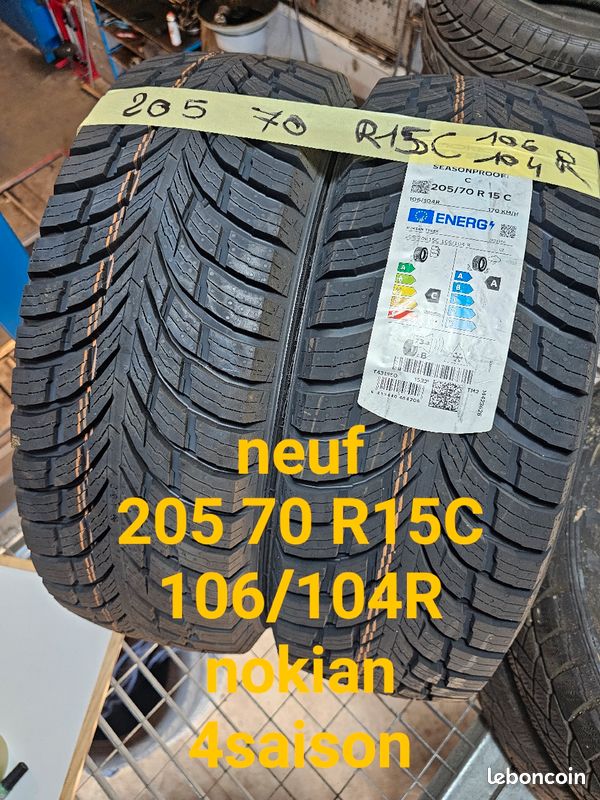 205 70 r15c 106/104 r - Équipement auto