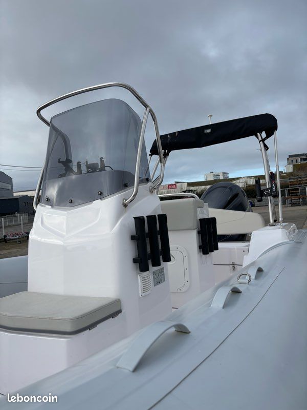 Semi rigide tempest capelli 630 luxe - Nautisme