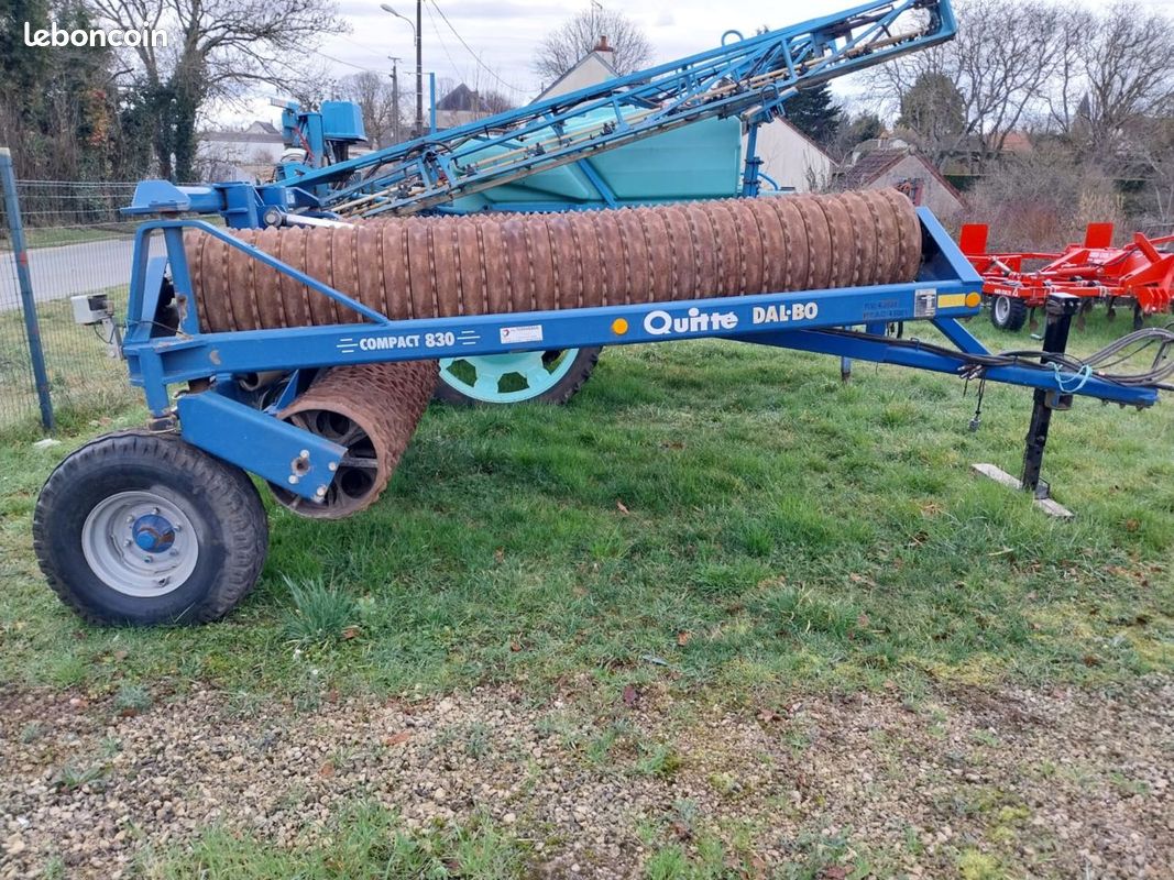 Dalbo COMPACT 830 - Matériel agricole