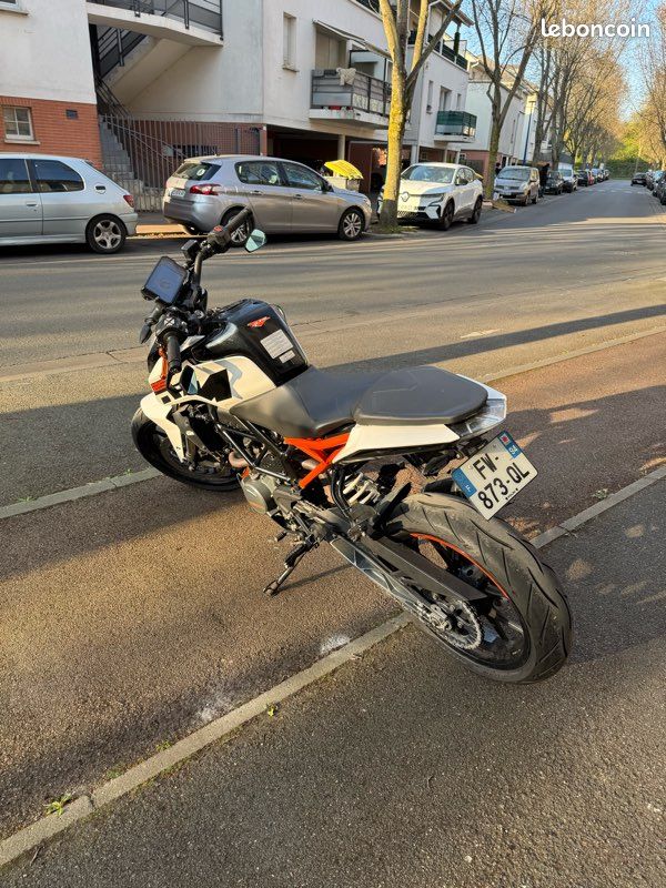 KTM duke 125 2020 - Motos
