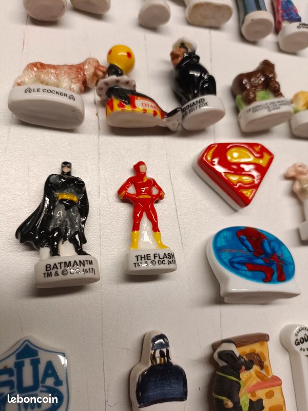 RV lot de 52 fèves galette des rois Roi Lion Superman Batman Taz Pat ...