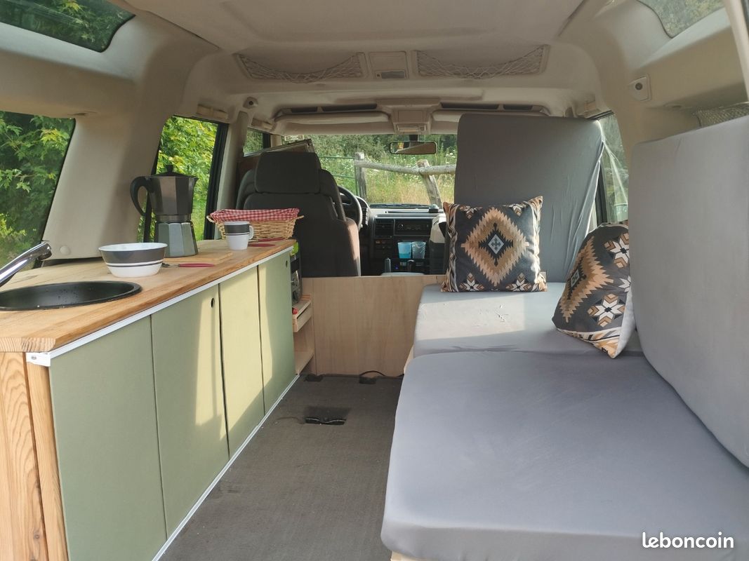 Van aménagé camping car fourgon combi 4x4 aménagé - Caravaning