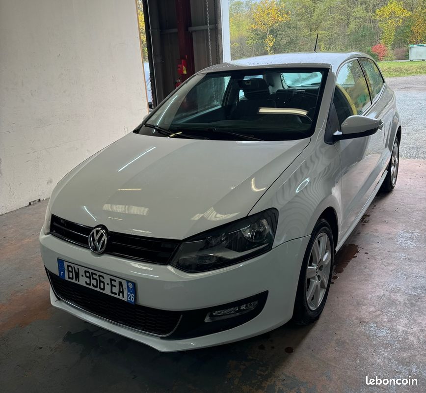 Volkswagen Polo 1.6 tdi 90ch boite auto - Voitures