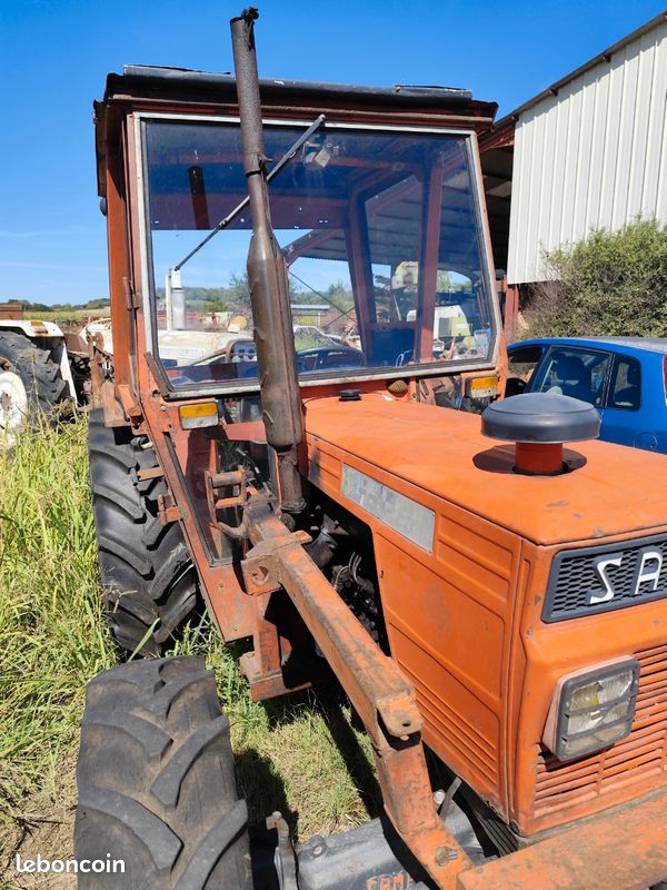 Vend tracteur same Falcon 50. 4 roues motrices - Tracteurs