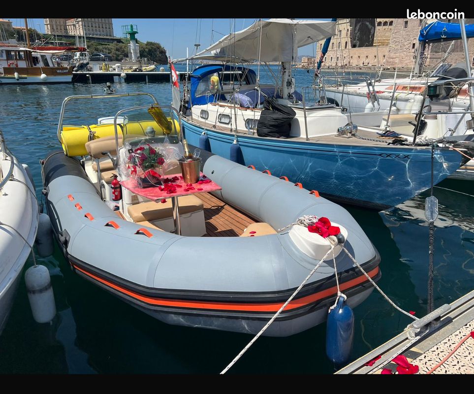 Magnifique semie-rigide bombard explorer 640 - Nautisme
