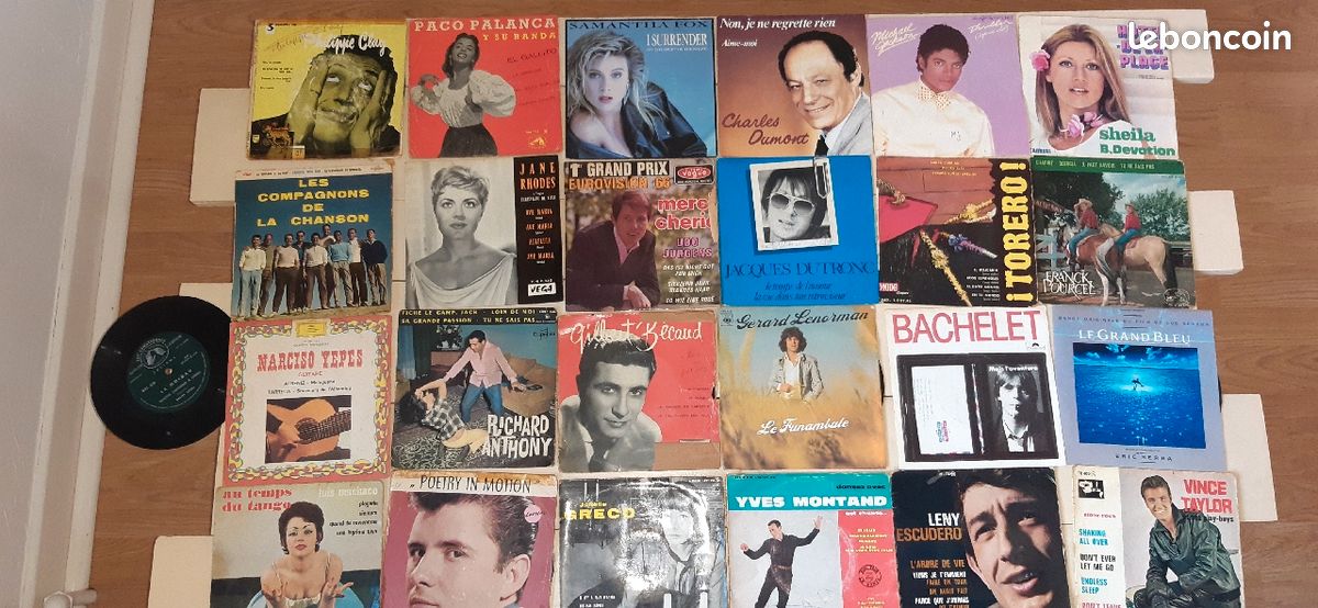 Lot 25 vinyles 45 tours - CD - Musique