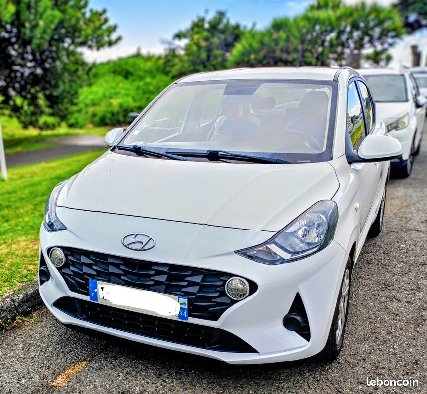 HYUNDAI i10 - Voitures