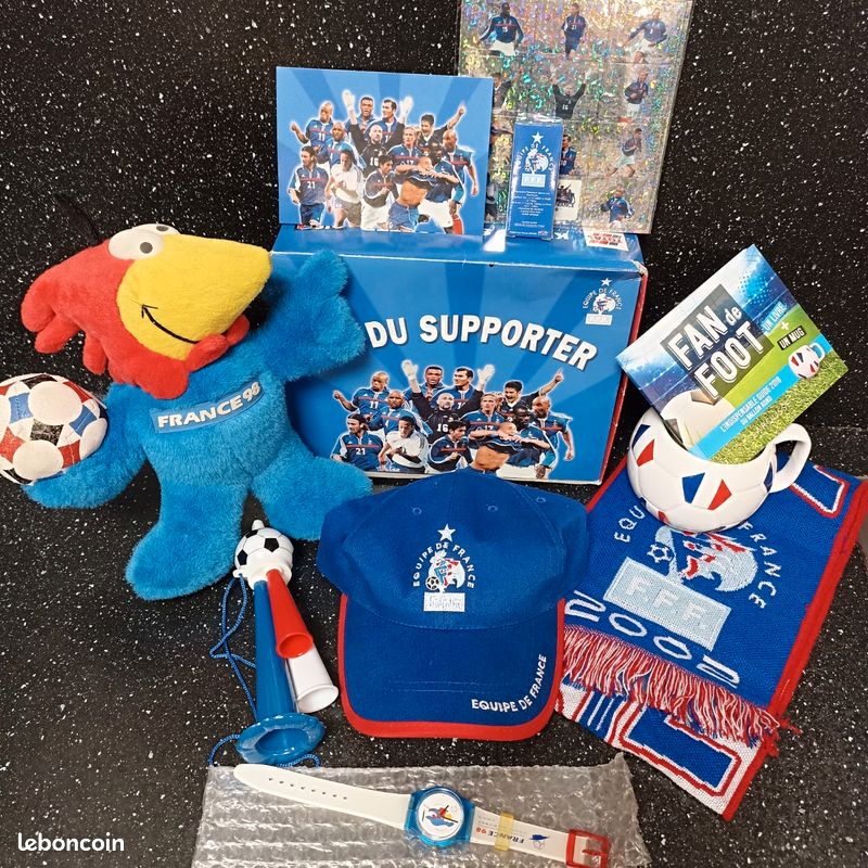 Objet foot équipe de France 98 2002 kit supporter - Collection