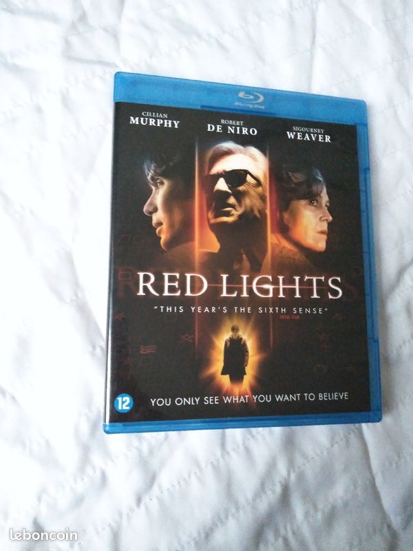 Red Lights Blu Ray comme neuf Robert De Niro Cillian Murphy Sigourney ...