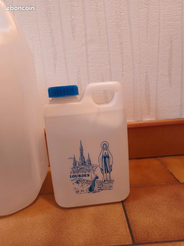 3 bidons d'eau de Lourdes - Collection