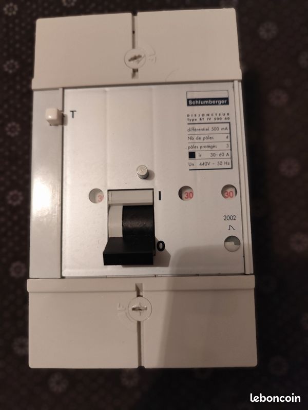 Disjoncteur différentiel de branchement 500 mA - Bricolage