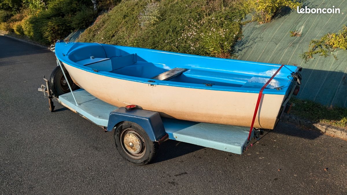 Bateau barque Jeanneau 3.55m + remorque - Nautisme
