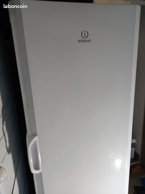 Sitemapcdatahttpdekokniqoocomrefrigerateur Congelateur Indesit