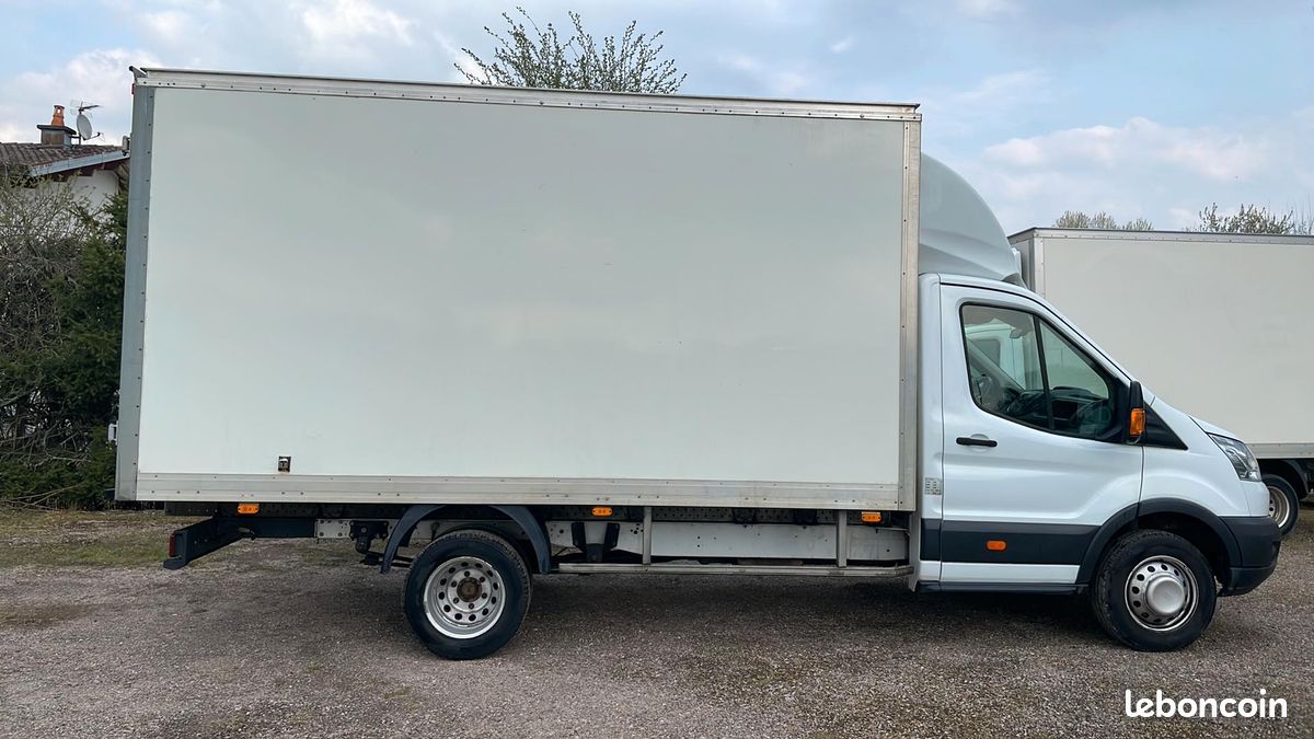 Transit 20M3 - 155 cv - moteur + turbo neuf - Utilitaires