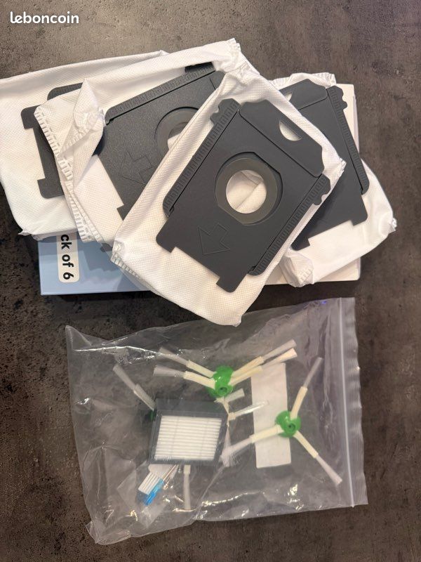 Aspirateur robot iRobot Roomba i1+ avec base auto-vidante - Électroménager