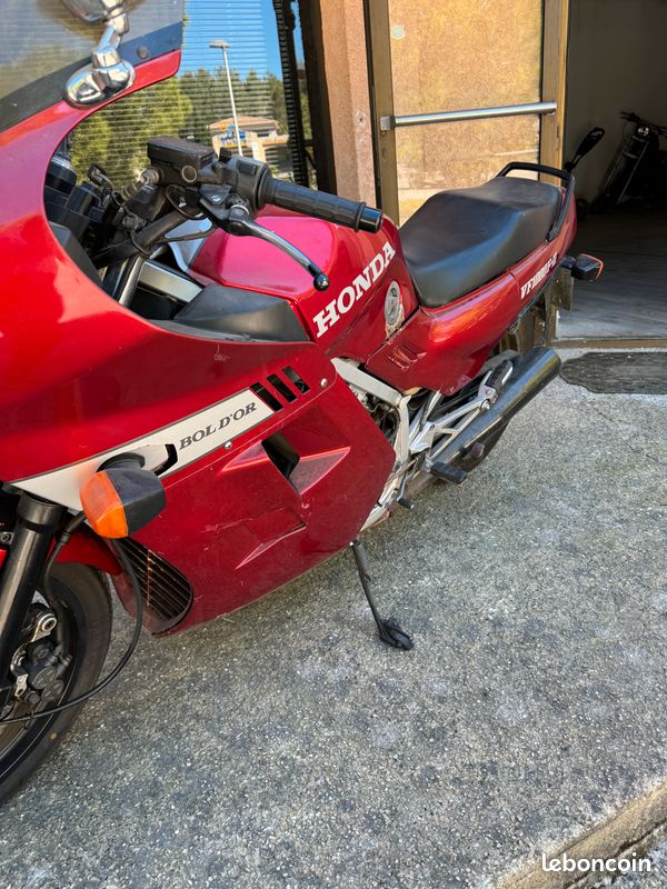 Lot honda vf 1000 f2 bol d'or (2 motos) - Motos