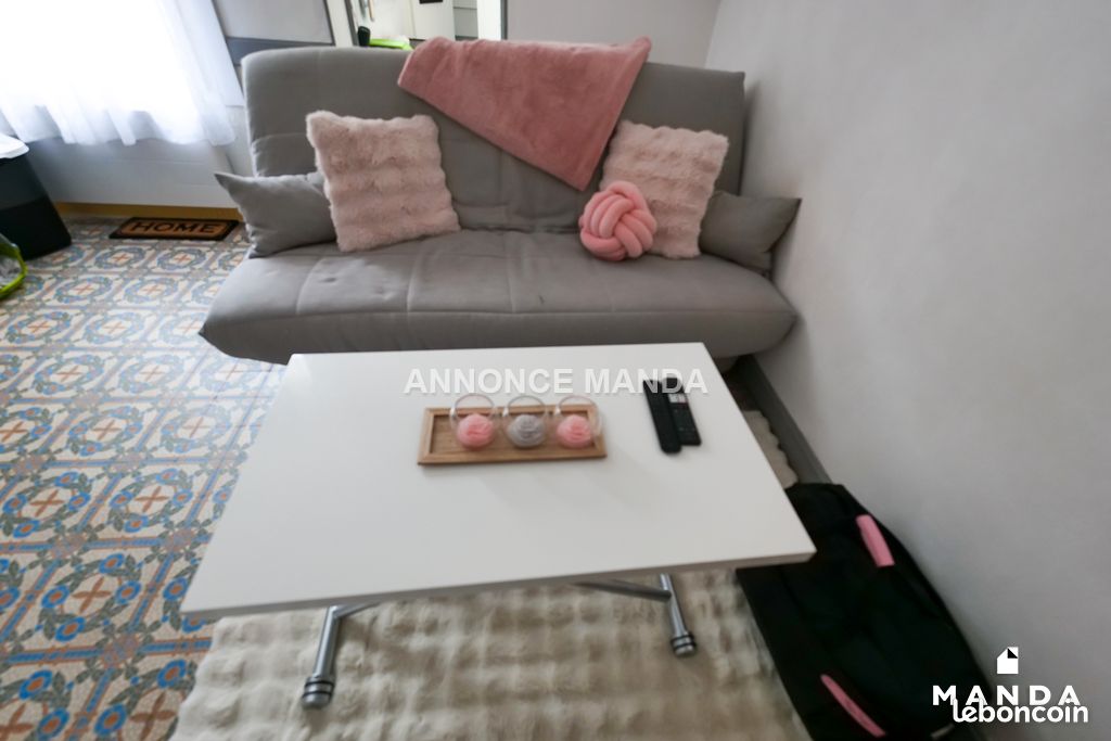 Studio 1 pièce 21 m² - Locations