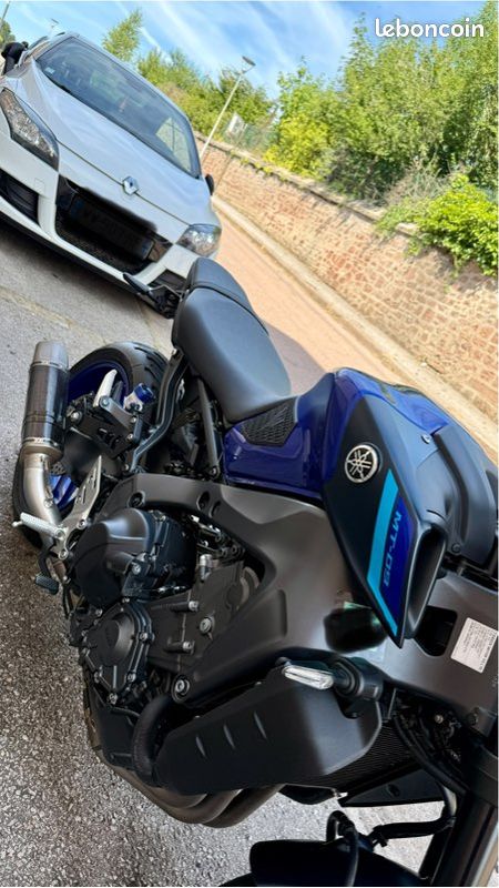 Yamaha MT 09 A2 - Motos